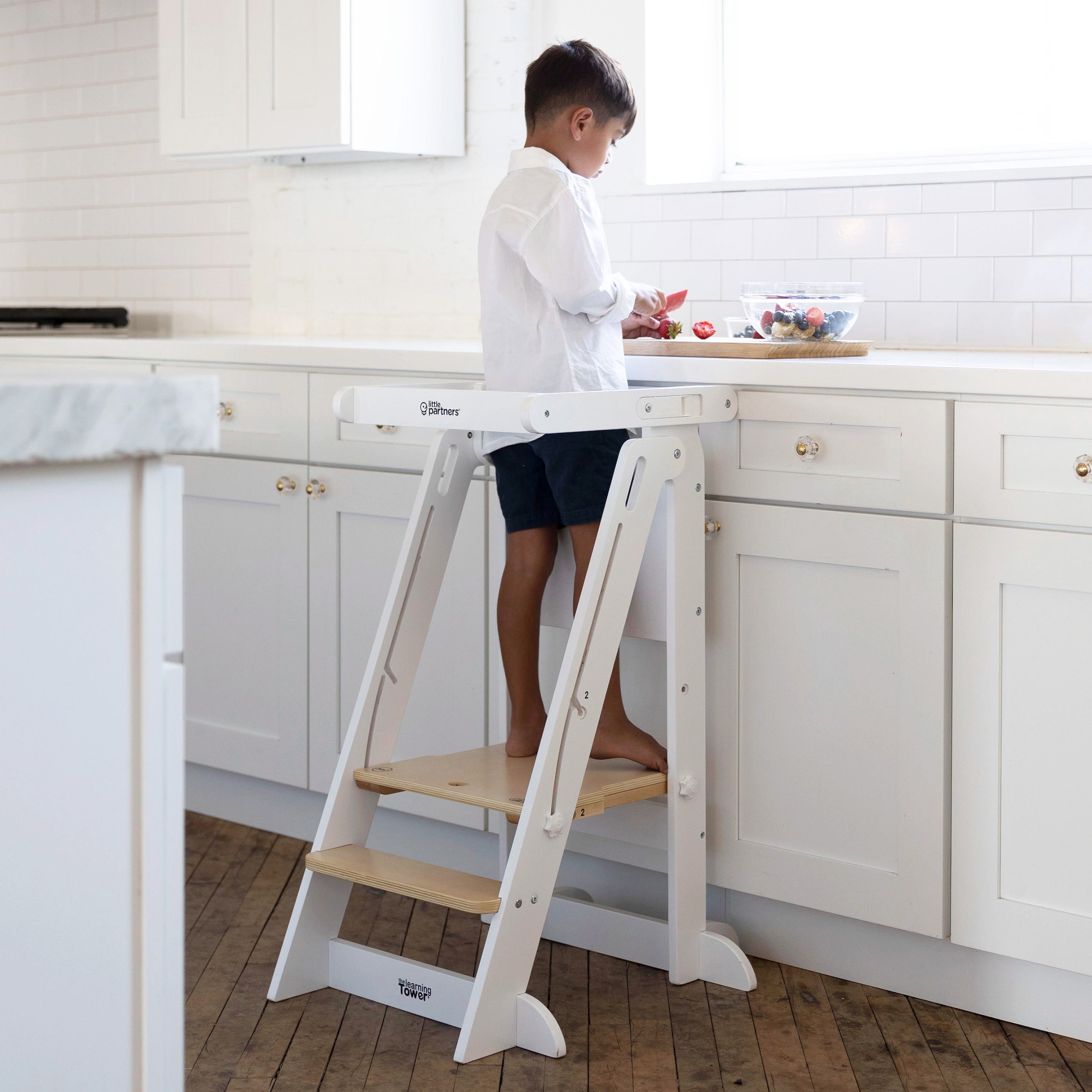 Best Foldable Learning Tower for Toddlers | Little Partners