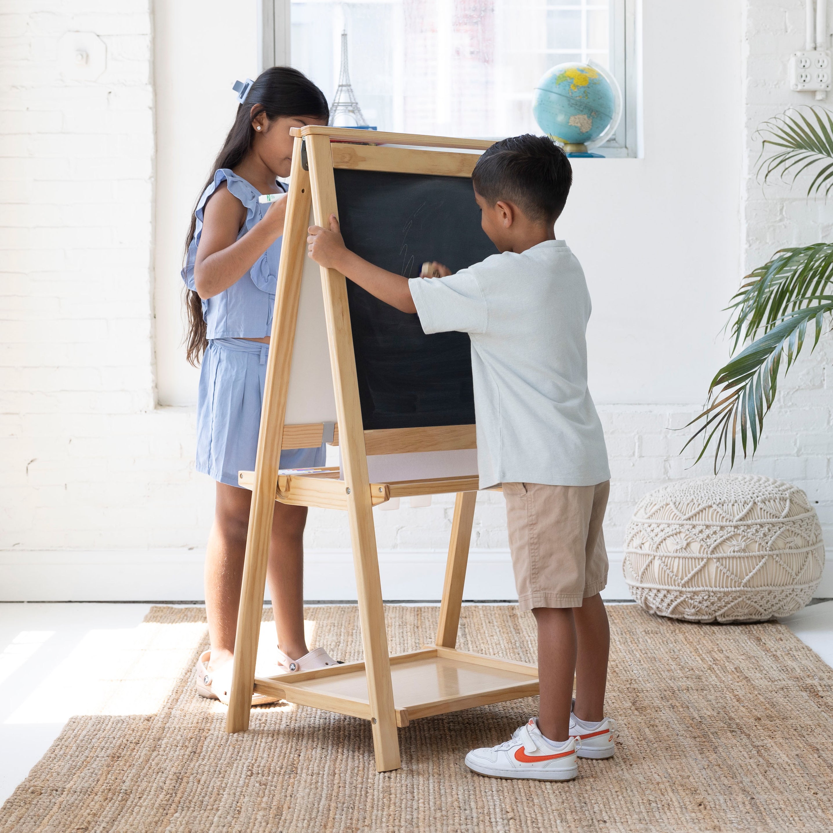 Top-Rated Art Easels for Kids | Little Partners