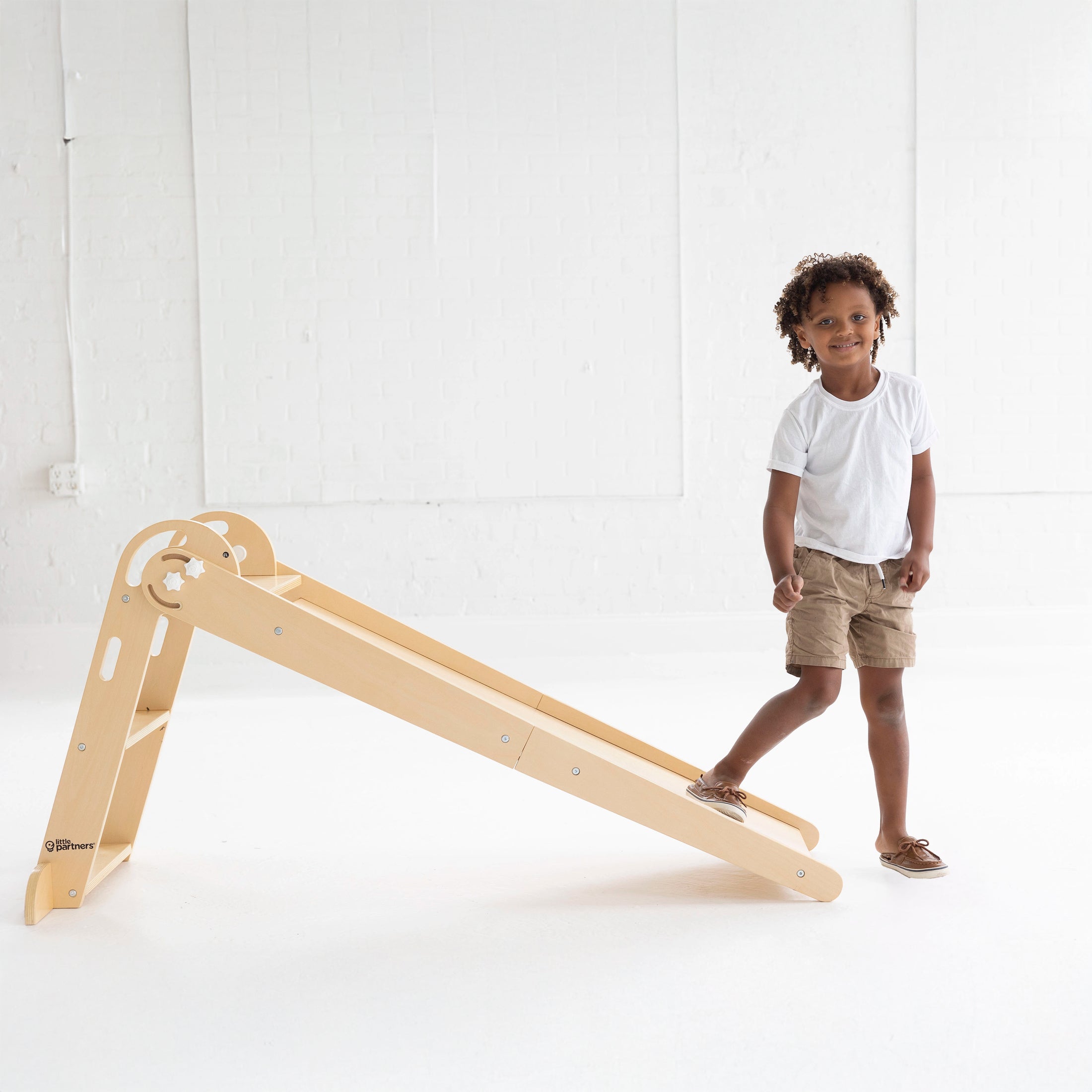 2-in-1 Folding Learn 'N Slide –dd Little Partners